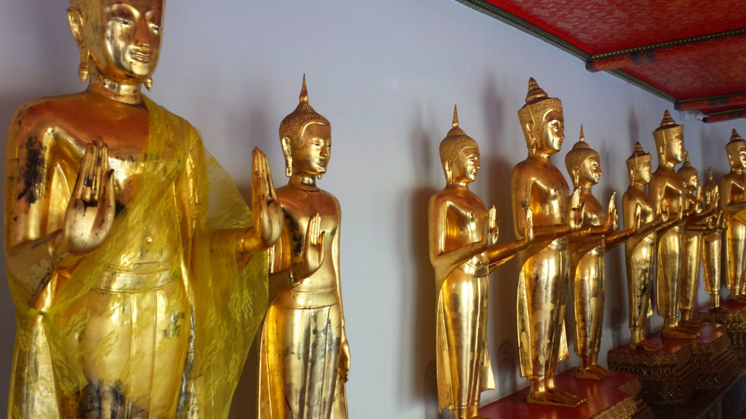 Must Know Do’s & Don’ts About Basic Etiquette While Visiting Thailand ...