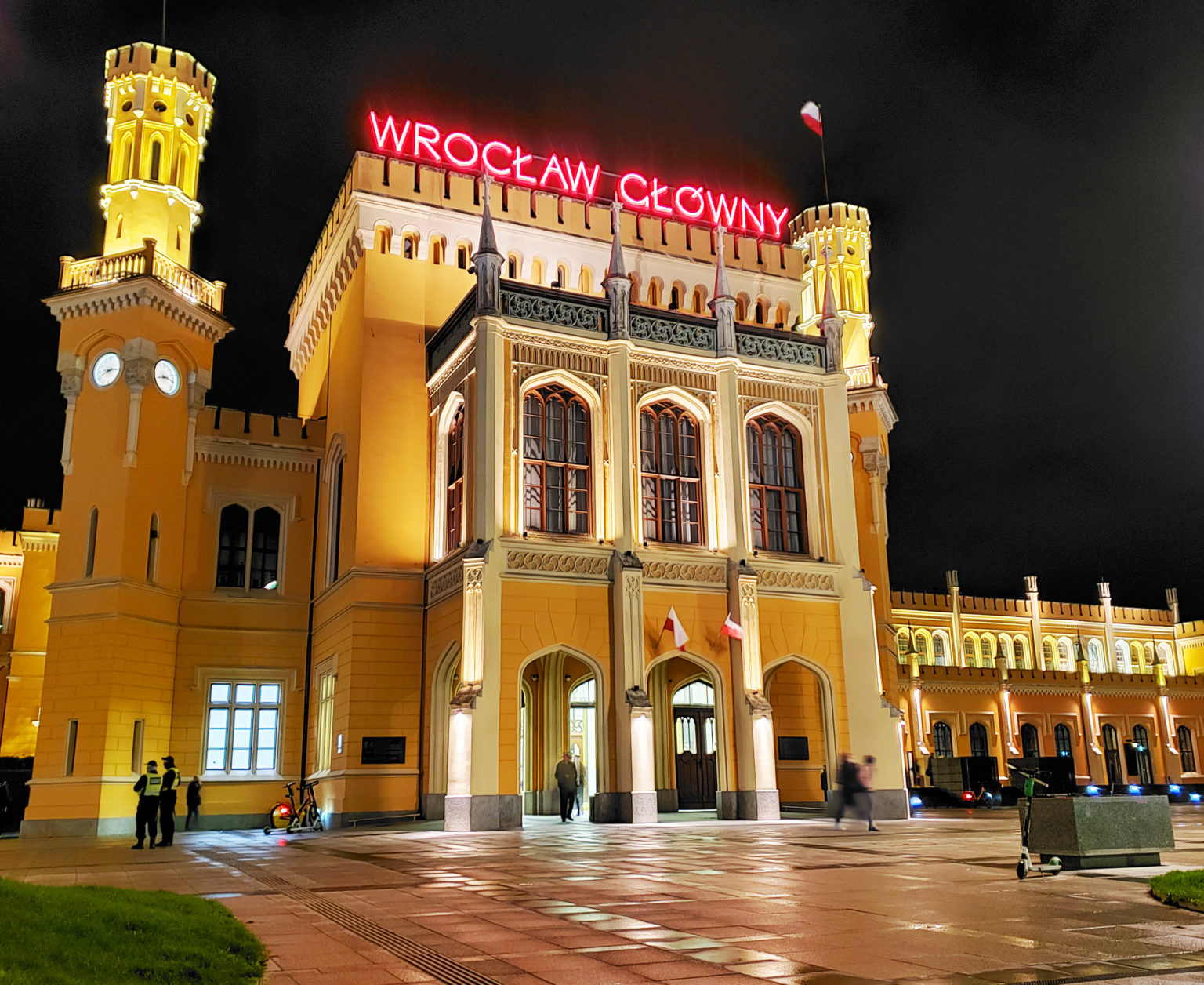 Getting Around Poland By Public Transit – A Comprehensive Guide To ...