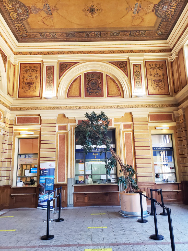 Getting Around Poland By Public Transit – A Comprehensive Guide To ...